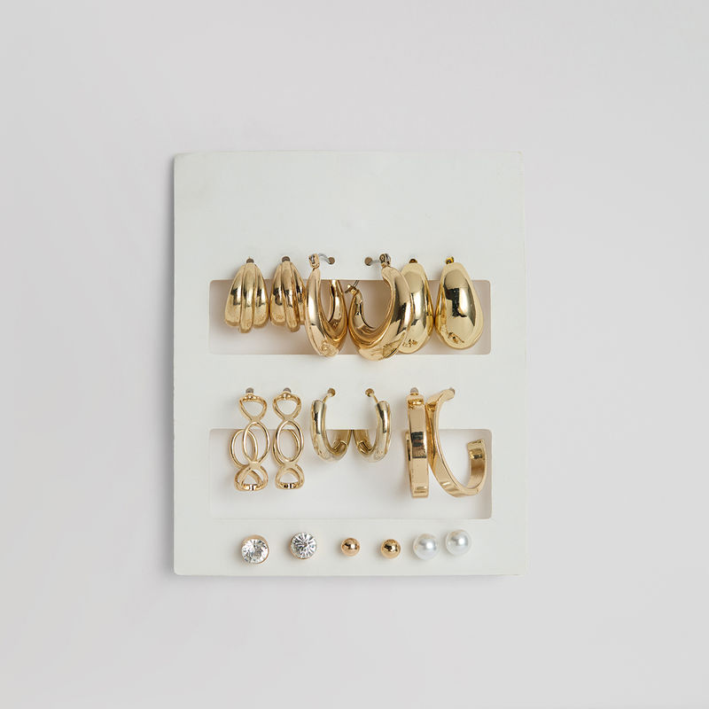 Buy Pipa Bella by Nykaa Fashion Gold and Pearl Diamante Earrings (Pack ...