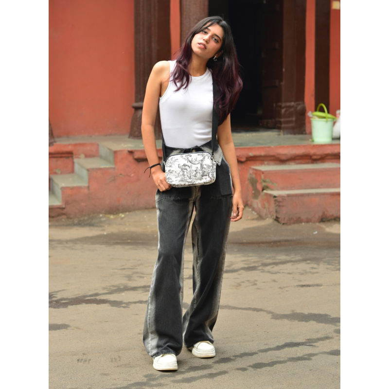 Buy EcoRight White Unisex Crossbody Riverine Box Sling Bag Online