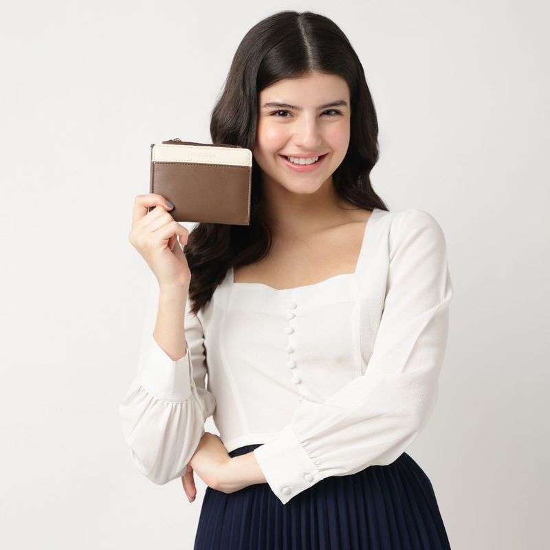 Buy Fastrack Compact Button Lock Wallet for Women Online