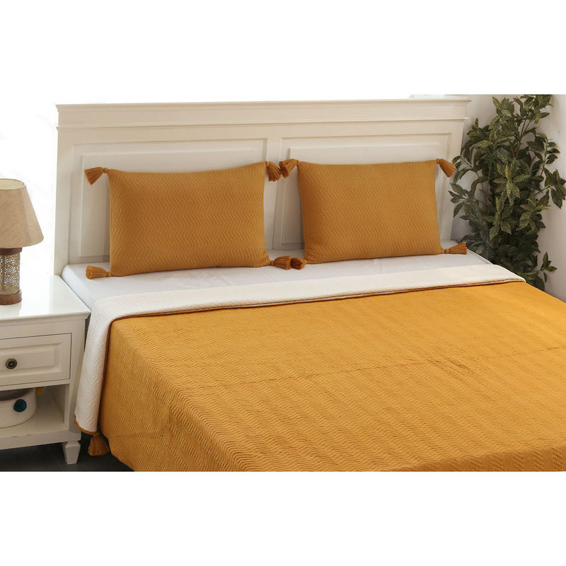 Buy PLUCHI Zig Zag Mustard Natural Cotton Knitted King Size Bed Cover ...