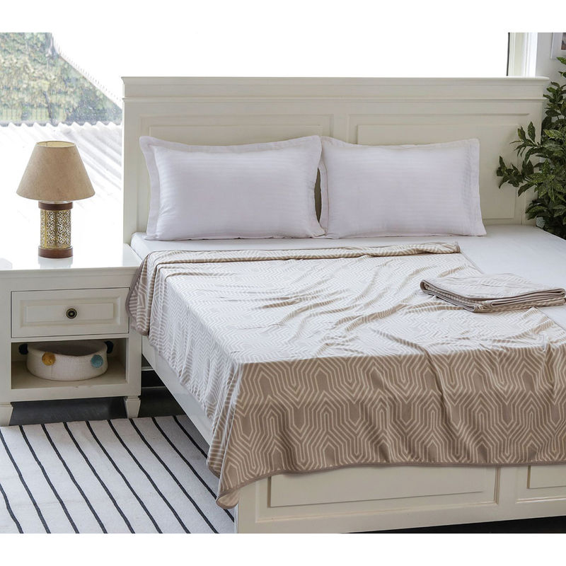 Buy PLUCHI Graham Pale Whisper and Natural Cotton Knitted Single Bed AC ...