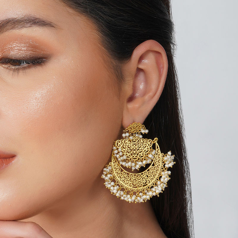 Buy ZARIIN 22Kt Gold Plated Handcrafted with Natural Fresh Water White ...