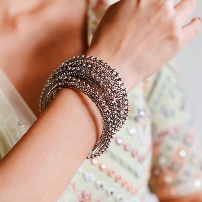 Azai by Nykaa Fashion Ethnic Silver Bangles: Buy Azai by Nykaa Fashion Ethnic Silver Bangles ...