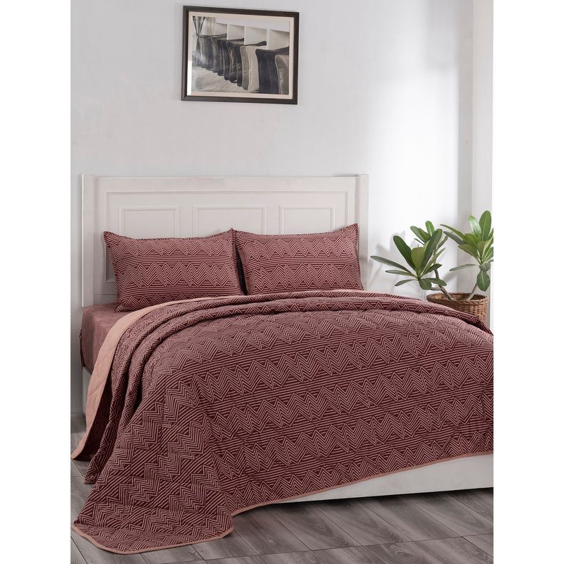 Inhouse by Maspar Glam Craze Maroon Jacquard 100GSM Cotton Double 4PC ... Inhouse by Maspar Glam Craze Maroon Jacquard 100GSM Cotton Double 4PC ...