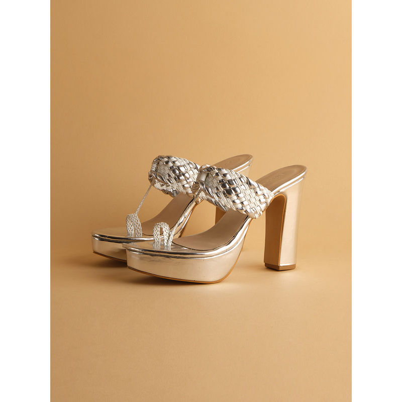 Buy Eridani Iris Woven Kolhapuri Heels Silver Online