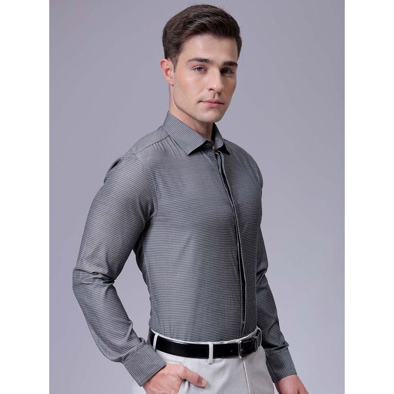 Buy The Indian Garage Co Men Slim Fit Self Design Full Sleeves Cutaway ...