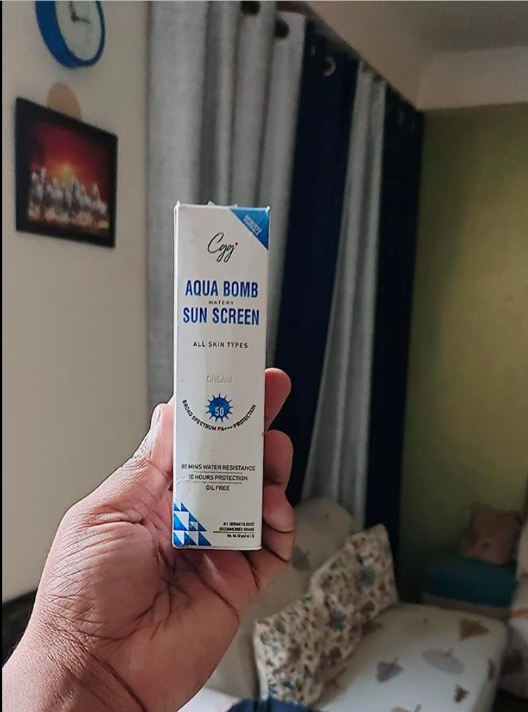 CGG Cosmetics Aqua Bomb Watery Sunscreen Cream SPF 50 Broad Spectrum PA ...