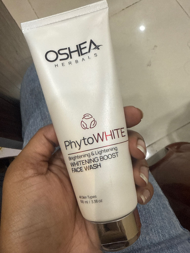 Oshea Herbals Phytowhite Brightening & Lightening Whitening Boost Face ...